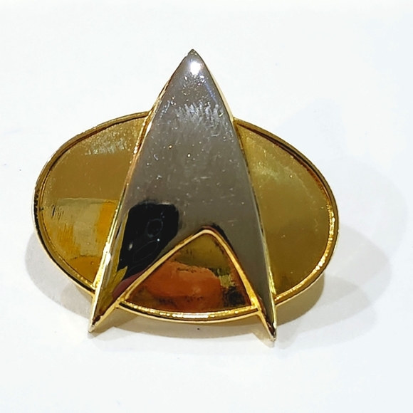 Accessories | Vintage Star Trek The Next Generation Communicator Pin ...